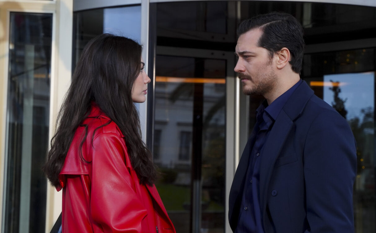 New Episodes of 'Eshref Ruya' Available on Prime Video Türkiye One Day ...